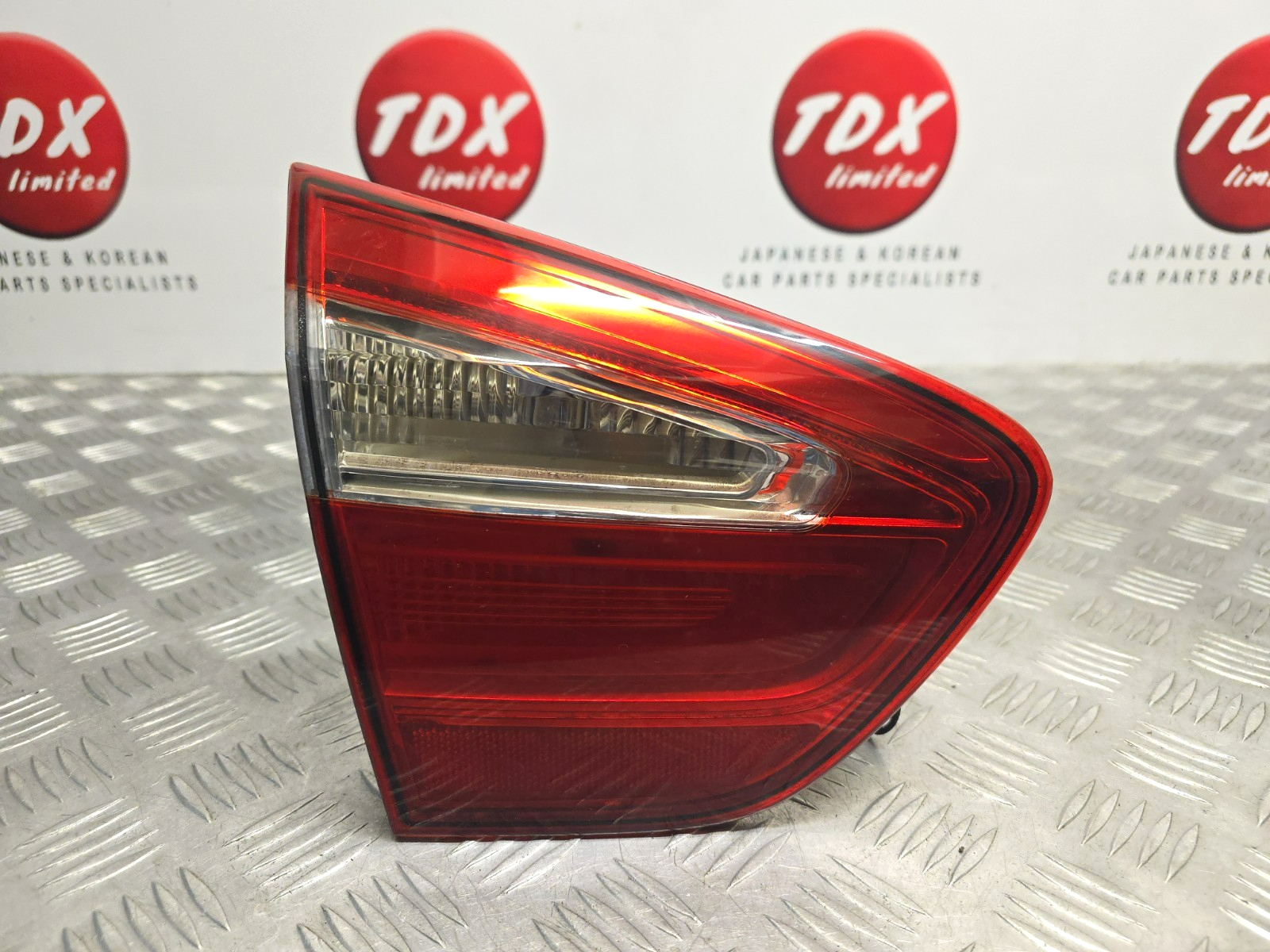 KIA RIO (UB) MK3 2011-2017 GENUINE PASSENGER SIDE REAR TAILGATE BOOT L ...