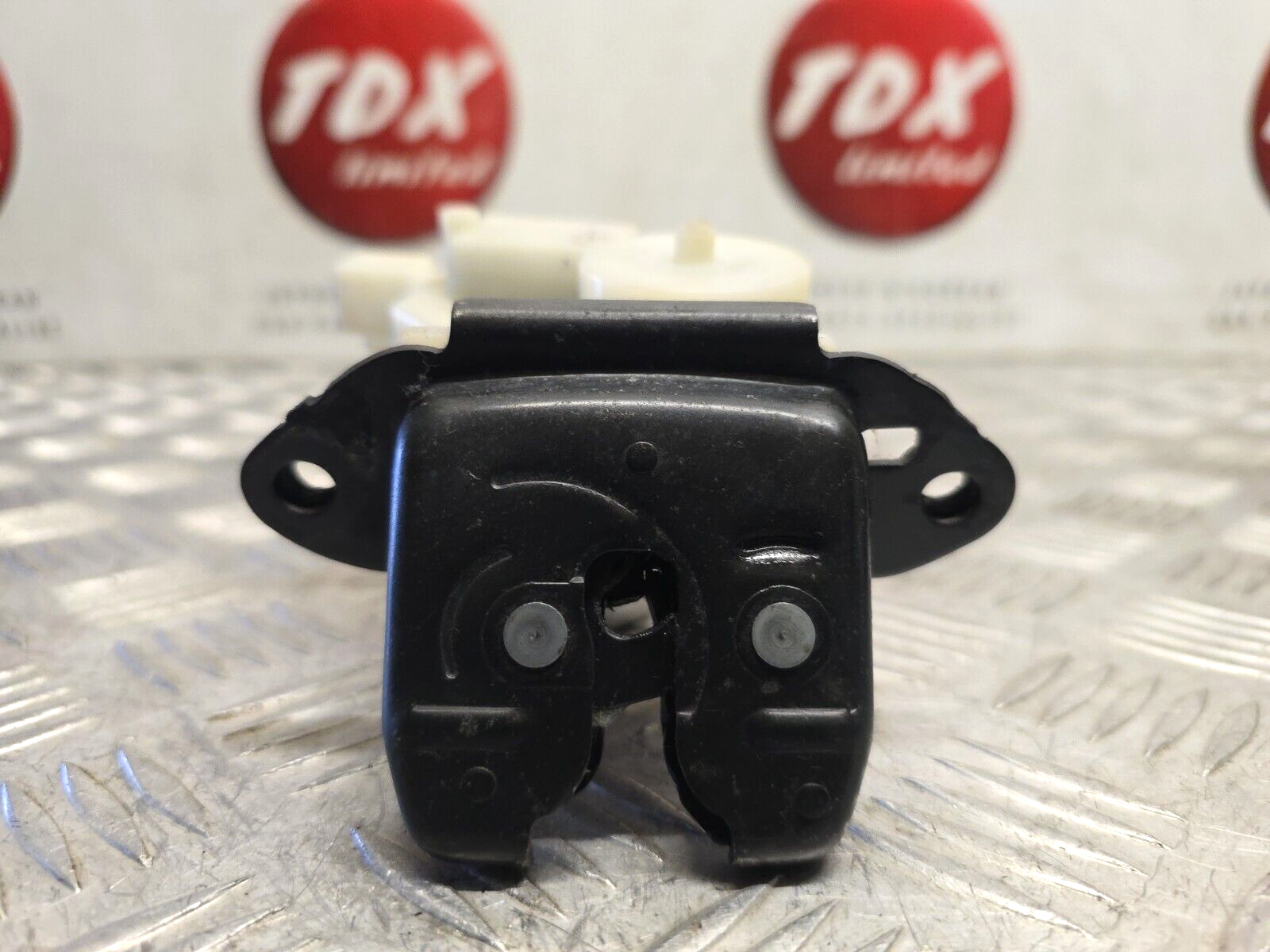 NISSAN QASHQAI J11 MK2 2014-2021 GENUINE REAR BOOT LOCK LATCH CATCH ME ...