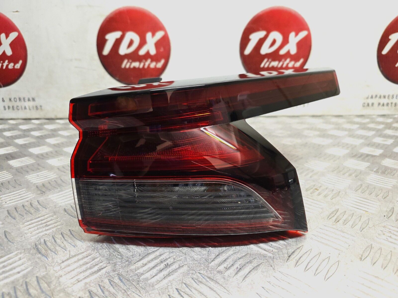 NISSAN QASHQAI J12 MK3 2021-2024 GENUINE DRIVERS SIDE REAR BODY LED BR ...