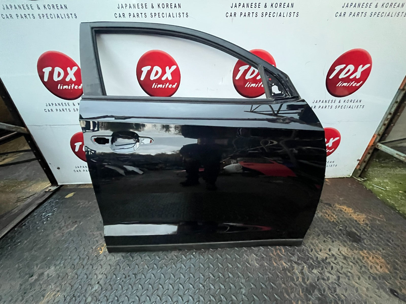 HYUNDAI TUCSON (TL/TLE) MK3 2015-2021 DRIVER SIDE FRONT DOOR SHELL PAE ...