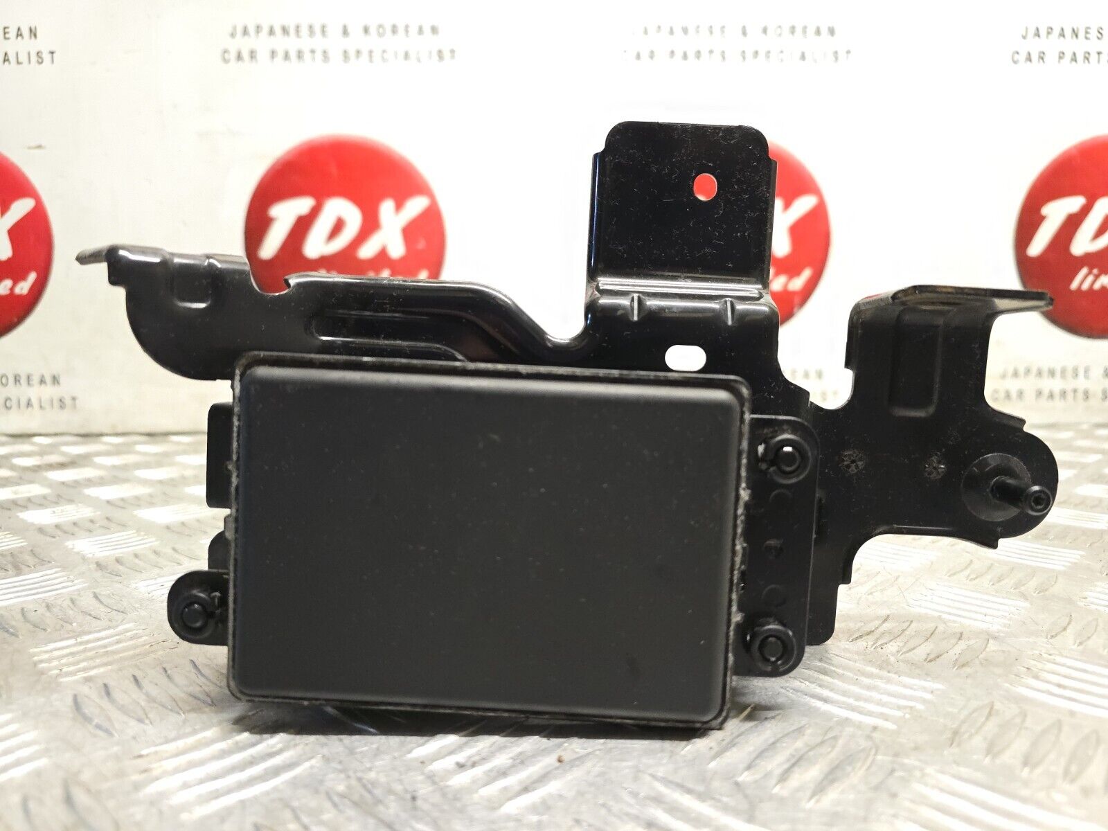 HYUNDAI IONIQ AE 2016-2019 GENUINE FRONT RADAR SENSOR + BRACKET 96400 ...