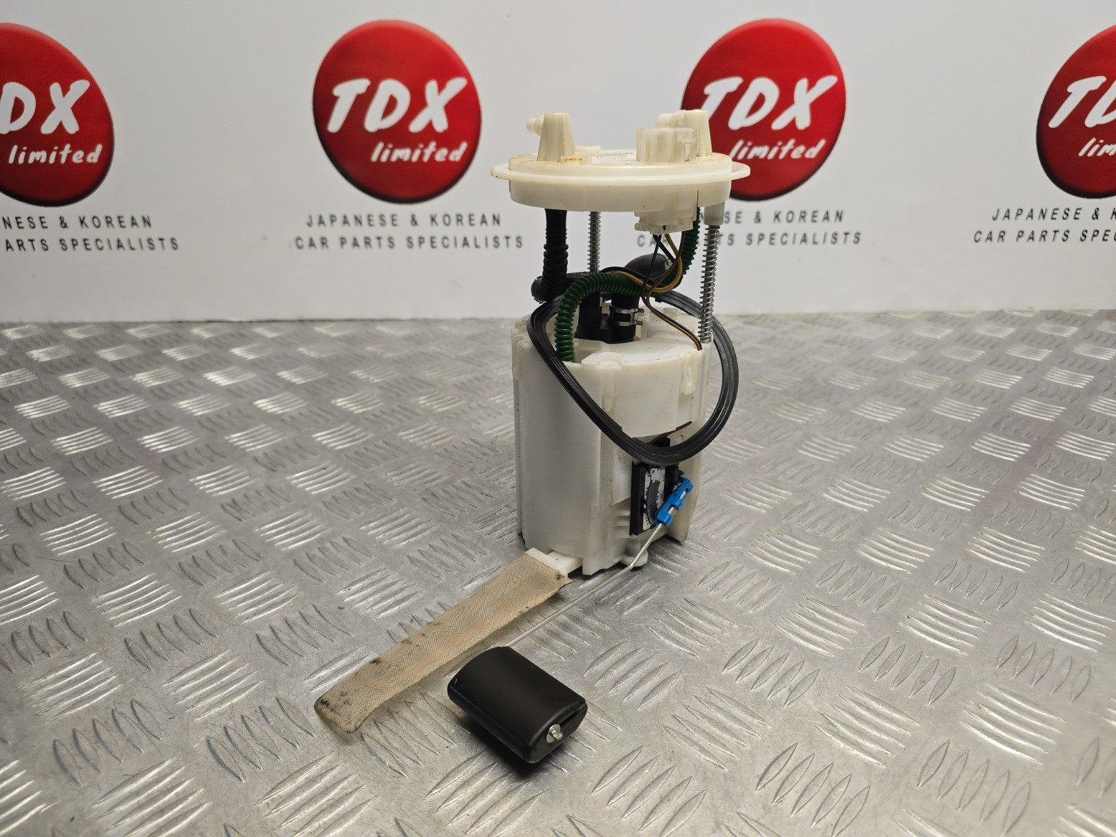 KIA CEED MK2 (JD) 2012-2015 1.6 DIESEL IN TANK FUEL PUMP SENDER UNIT 3 ...