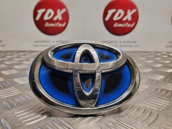 TOYOTA YARIS HYBRID MK3 2017-2020 GENUINE FRONT BUMPER BADGE EMBLEM 75 ...